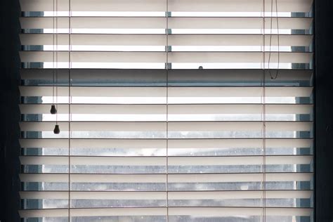 How To Lower Window Blinds Without Strings Storables