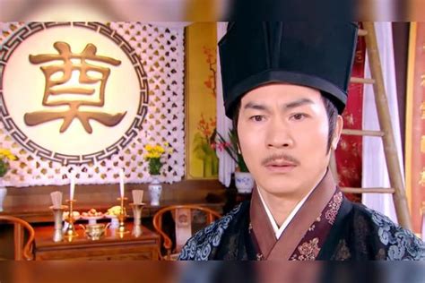 美人如画二人非亲非故男子却坚持认小伙做义子其中有何原因