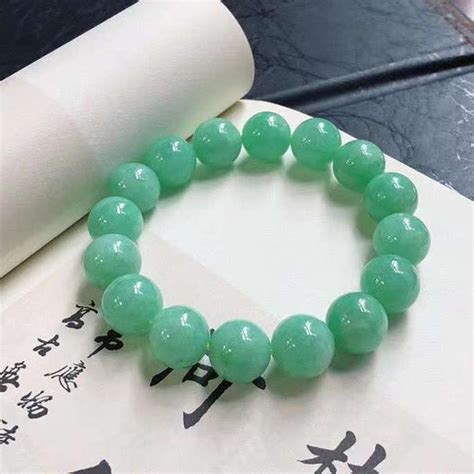 满绿翡翠手串 翡翠源头 翡翠批发 中国翡翠网首选翡翠商城