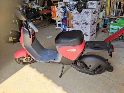 Vente Aux Enchères Scooter Electrique Segway B110s 45km H Dark Rey Red Neuf Paul Pastaud