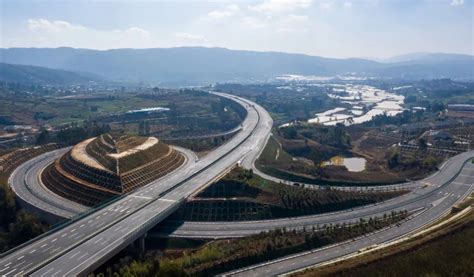 中国铁建股份有限公司技术中心 行业资讯 三清高速公路正式通车