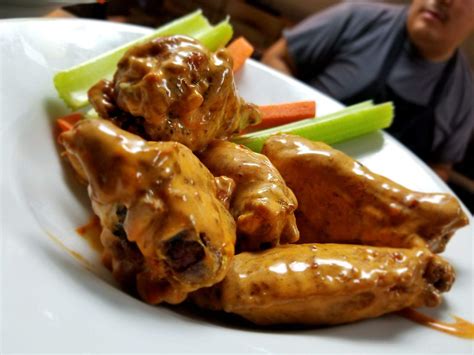 Arizonas Best Hot Wings Cogburns Big Wings