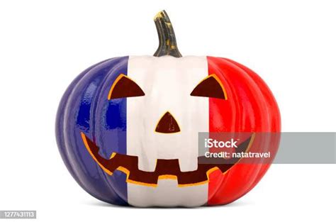 프랑스 개념의 할로윈 프랑스 국기와 악마 조각 호박 흰색 배경에 고립 된 3d 렌더링 10월에 대한 스톡 사진 및 기타 이미지
