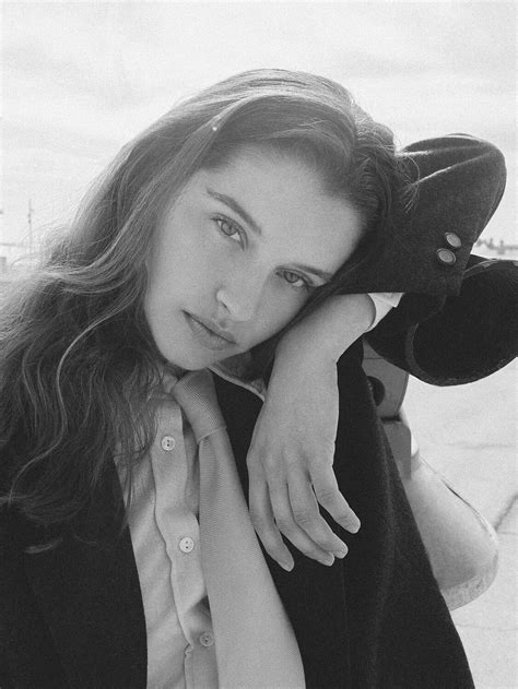 Zoe Jade Mc2 Model Management סוכנות דוגמנות