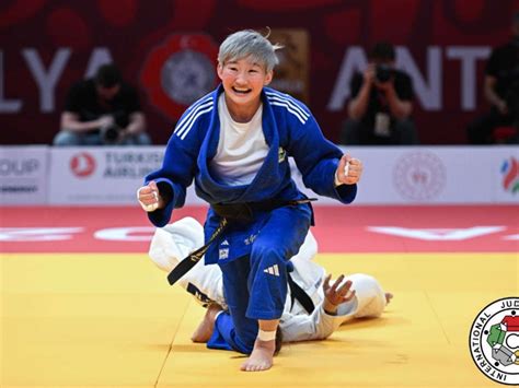 Г Наранцэцэг Антальягийн их дуулгаас хүрэл медаль хүртлээ Isee Mn