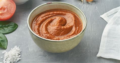 Qué Es Y Cómo Se Hace La Salmorreta La Base Del Sofrito Imprescindible Para Tus Arroces Y