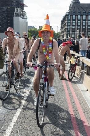 world naked bike ride 库存照片独家 Shutterstock