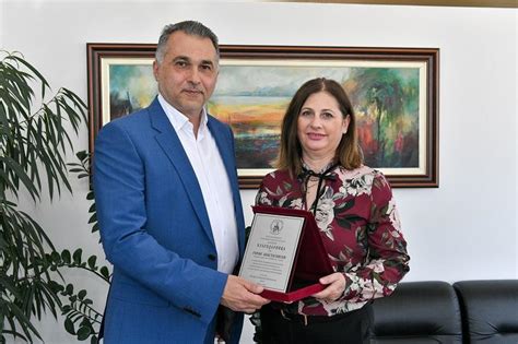 КИБС донираше компјутерска опрема за Педагошкиот факултет при УКИМ