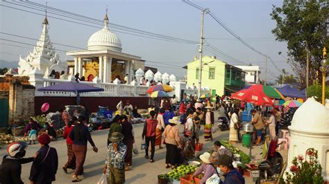 ကျိုင်းတုံမြို့၌ တစ်နှစ်လျှင် တစ်ရက်သာကျင်းပသည့် စော်ဘွားဟောင်းဈေးနေ့ ကျင်းပ Information And
