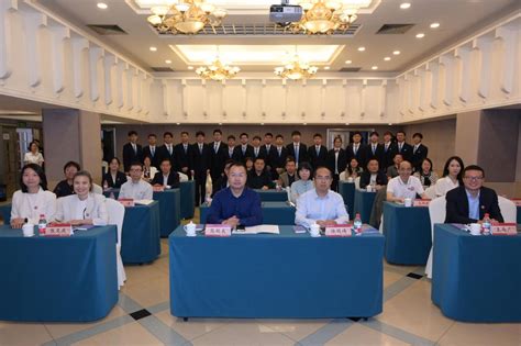 教育部公布“人工智能 高等教育”首批典型应用场景案例，基于讯飞星火大模型的2个案例入选 北京邮电大学新闻网