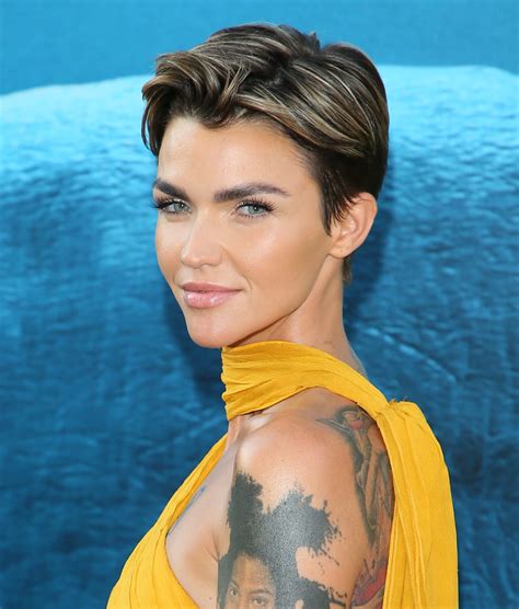 Liebe Ruby Rose Annabelle