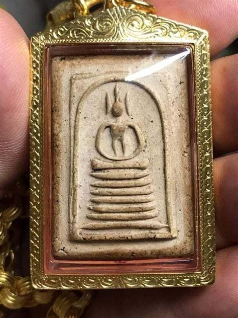 พระสมเด็จเกศไชโย Ennxo