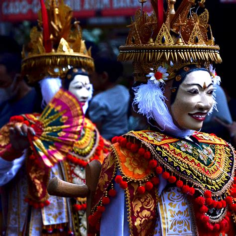 Tradiciones Y Cultura Reflejo De La Diversidad En La Vestimenta