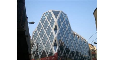 ЕС си купува сграда в София