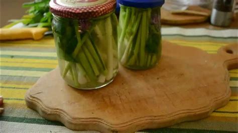 Малосольный молодой чеснок. - YouTube