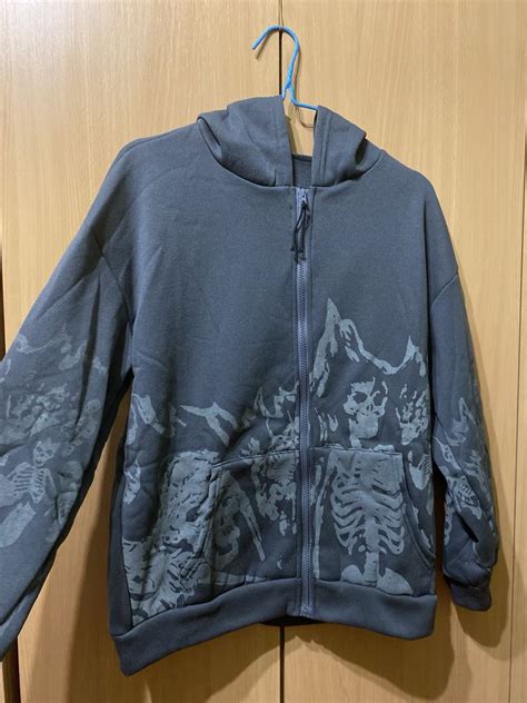 Зіп худі готичне з черепами 650 грн Худі Чернівці на Olx