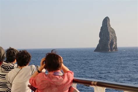 ダイビングの聖地と呼ばれる孀婦岩大海原にそそり立つ高さ99mの突岩に圧倒 Greenfieldグリーンフィールド