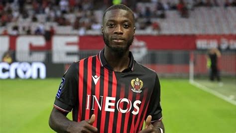 Nicolas Pepe Kimdir Trabzonspora Transfer Olacağı Iddia Edilen