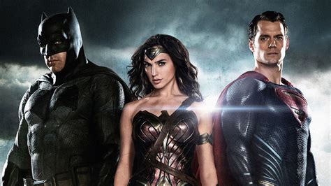 배트맨 원더 우먼 슈퍼맨 Latest Movie Wallpaper시사