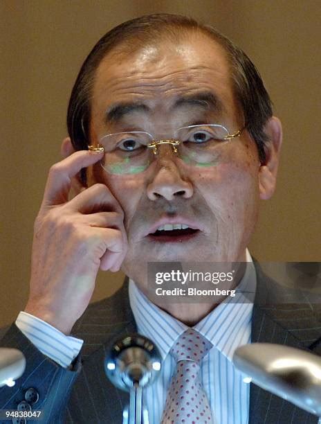 Yun Jong Yong Photos And Premium High Res Pictures Getty Images