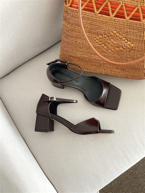 무료배송 노블 통굽샌들 여자샌들 여름 힐 미들 구두 5cm