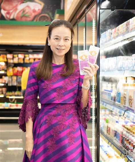 โกลเด้น เพลซ เปิดสาขานครสวรรค์ พร้อม 4 เมนูใหม่เป็นที่แรก