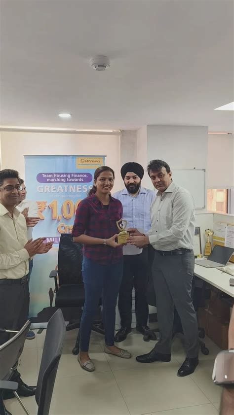 Soni On Linkedin Achievement 😊