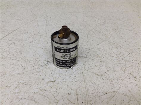 Clippard Model 2010 Fluidic Interface Valve