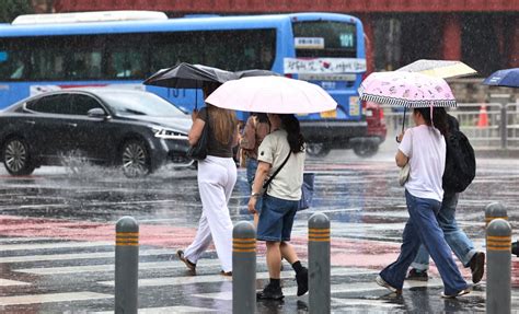 남부지방 중심 강한 비안전사고 유의 한국경제