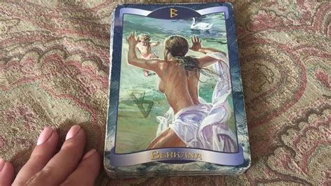 ХОЧЕТ ЛИ ОН ВЕРНУТЬ ОТНОШЕНИЯ С ВАМИ ГАДАНИЕ НА РУНАХ Youtube