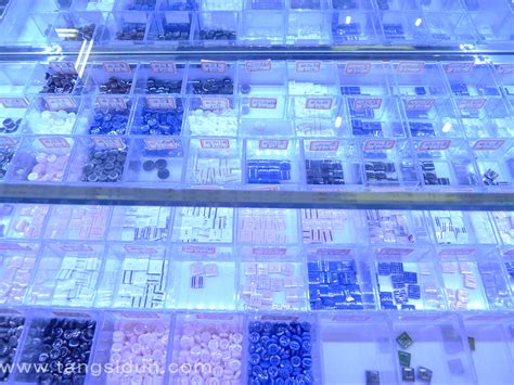 What Is The Advantage Of Ceramic Buttons Over Ordinary Buttons