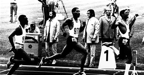 인종차별에 맞섰던 매슈스 50년 만에 영구 추방 징계서 벗어난다