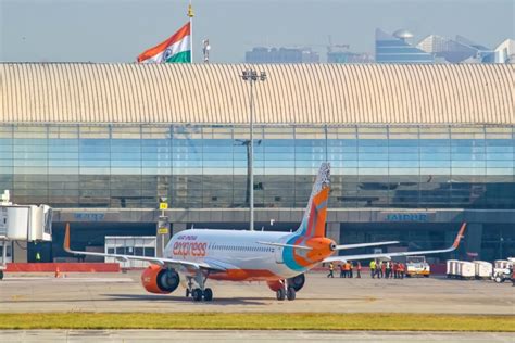 Delhi Airport 18 Flights Diverted Due To Bad Weather Low Visibility