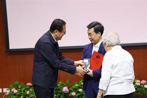 王选杰王选杰出青年学者奖 乔宇科研的路上失败才是主旋律