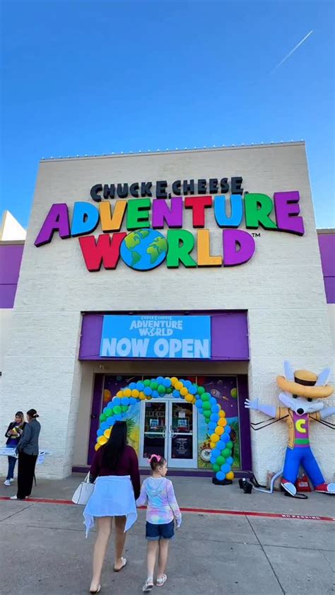 We Got A Sneak Peek Of The New Chuck E Cheese Adventure World 🎉 This