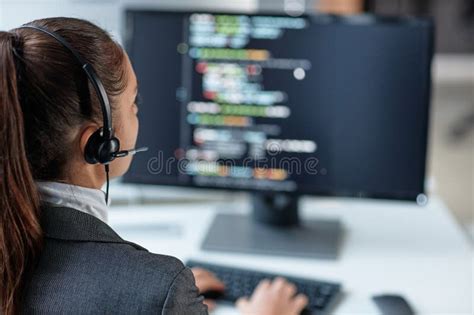 Young Woman Wearing Headset In It Support Stock Image Image Of Support Screen 306440557