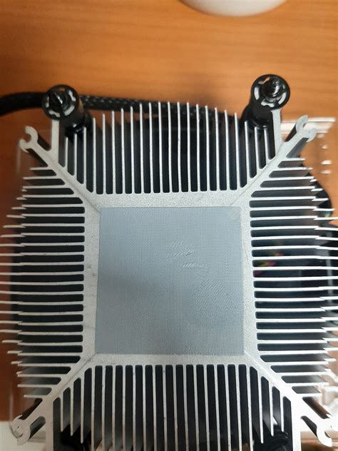 서멀 발라져 있는건지 질문드립니다 디지털 컴퓨터폰it 에펨코리아