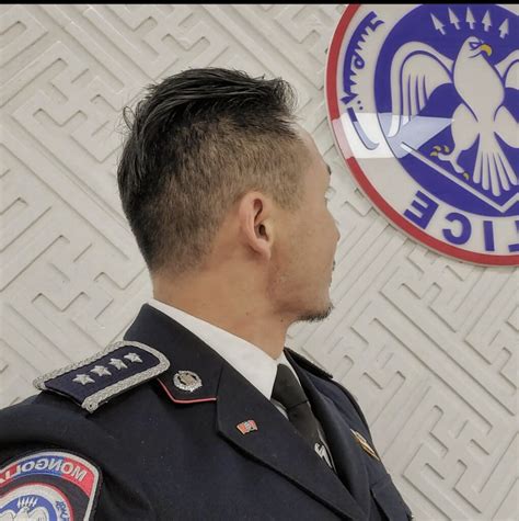 Жүжигчин Тодоод цагдаа хувцас зохисон гэж ванлий ТАС МН