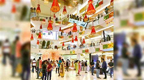Durga Puja 2022 Durga Puja Shoppers Start Early To Beat Evening Rush