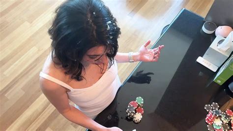 Vera King玩扑克，被惊喜颜射（freeuse） Xhamster