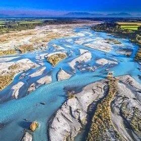 【地理探究】什么是辫状水系？辫状水系是如何形成的体现了什么样的地理过程？ 雅鲁藏布江 河流 洪水 沙岛 泥沙 新浪新闻