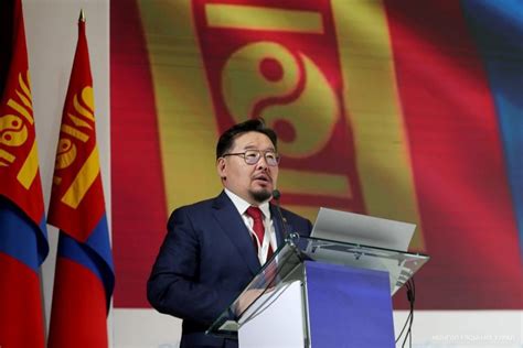 УИХ ын дарга Г Занданшатар баяр НААДМЫН МЭНДЧИЛГЭЭ дэвшүүллээ