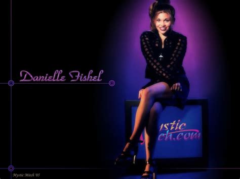 Pin On Danielle Fishel