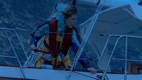 La Jeune Fille Et La Mer Une Circumnavigation Pas Si Solitaire Que ça