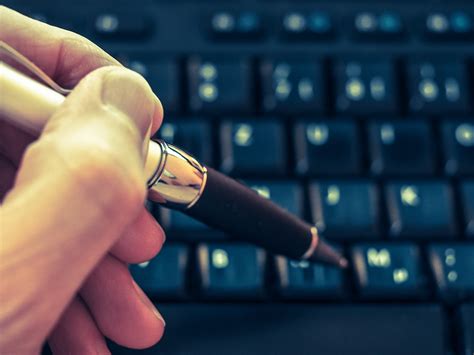 무료 이미지 쓰기 건반 과학 기술 펜 손가락 매크로 닫기 닫다 세례반 꼭지 편지 휴가 컴퓨터 키보드 입력 장치 4608x3456