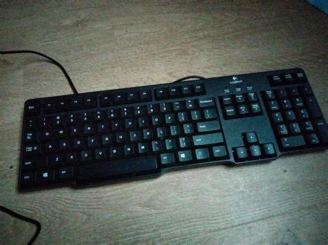 Logitech Keyboard Ps 2 Port Computers Tech Parts Accessories Computer Keyboard On Carousell