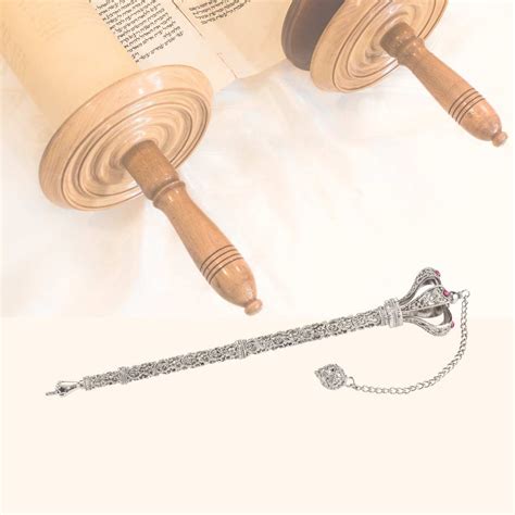 Torah Pointer Yad Olivia Riegel®