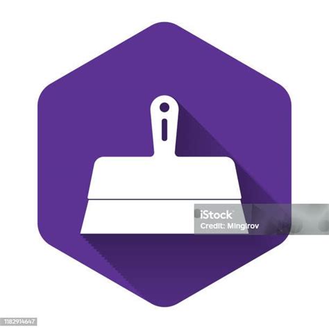 긴 그림자로 분리 된 흰색 퍼티 나이프 아이콘 주걱 수리 도구 스패클링 또는 페인트 악기 보라색 육각 버튼 벡터 일러스트레이션