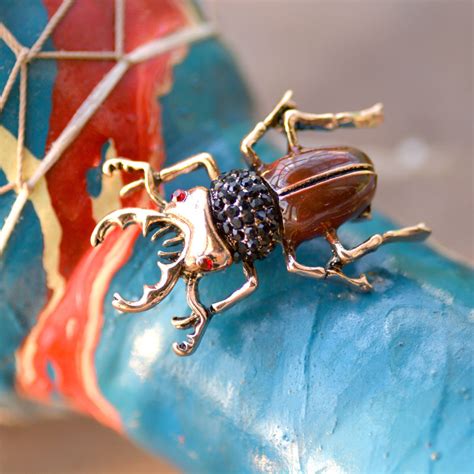 Badu Bg Morkopela Beetles Емайлирана игла Брошка с буболечки с кристали Брошки с насекоми и игли
