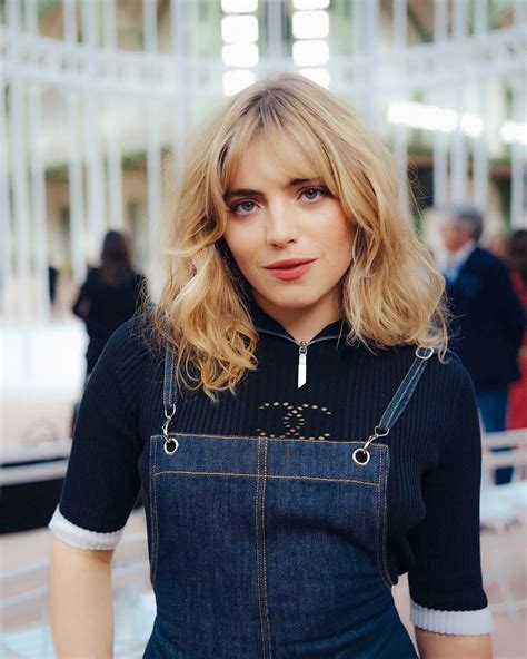 Shoulder Pads Sex Scheming Rivals Is Autumns Tv Hit — And Bella Maclean Is Its Stand Out Star